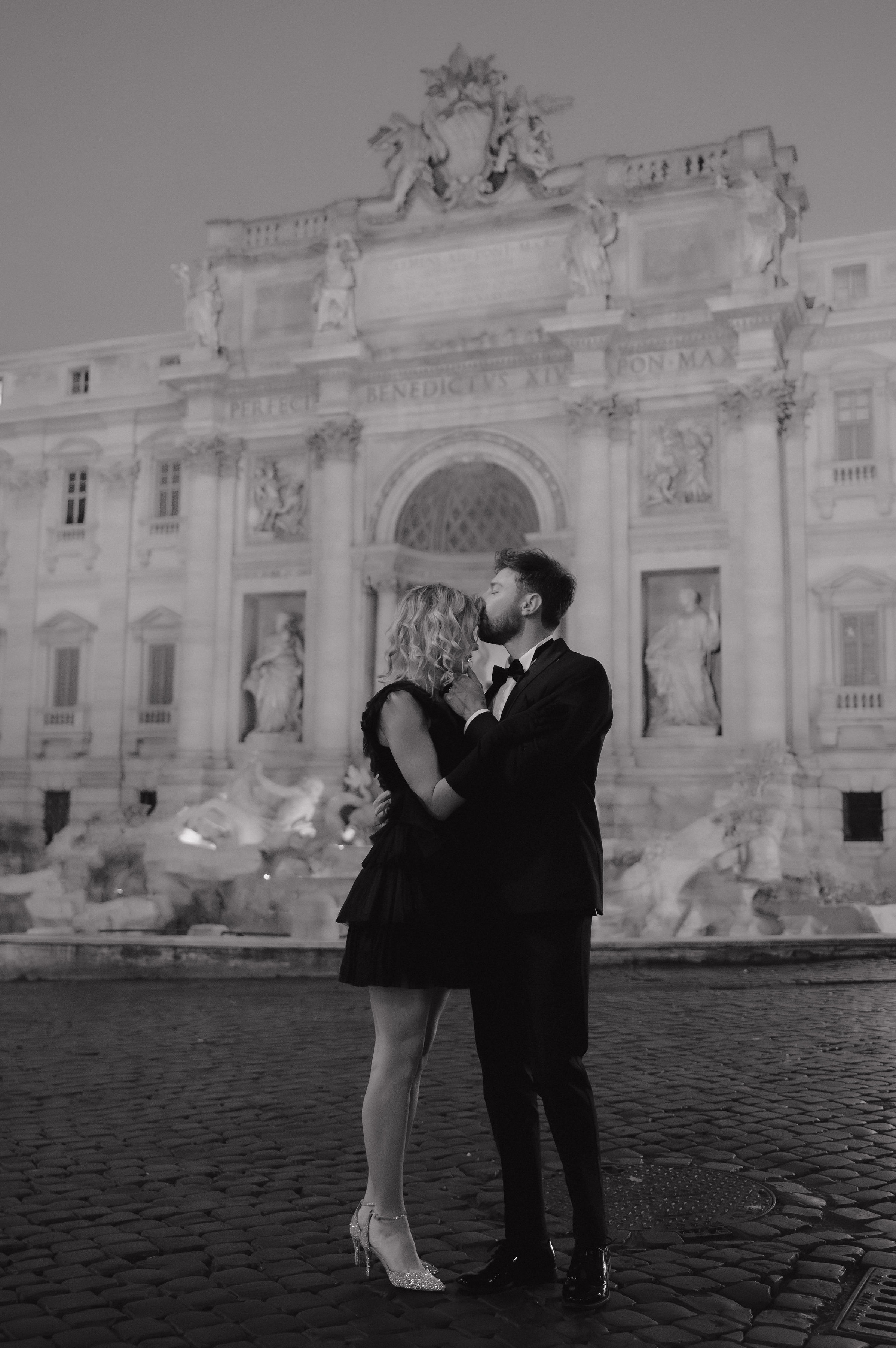 Romantic Rome Couples Photoshoot
